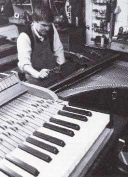 Swenson's Piano Shop - Conrad Graf Gallery